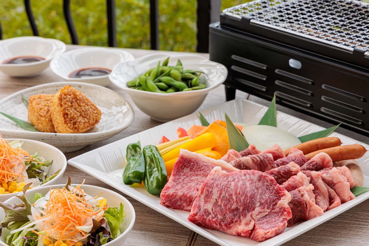 【5/9～】パークを見渡す特等席「テラス de BBQ」開催！｜新着情報｜【公式】ザ パーク フロント ホテル アット ユニバーサル・スタジオ・ジャパン｜USJオフィシャルホテル